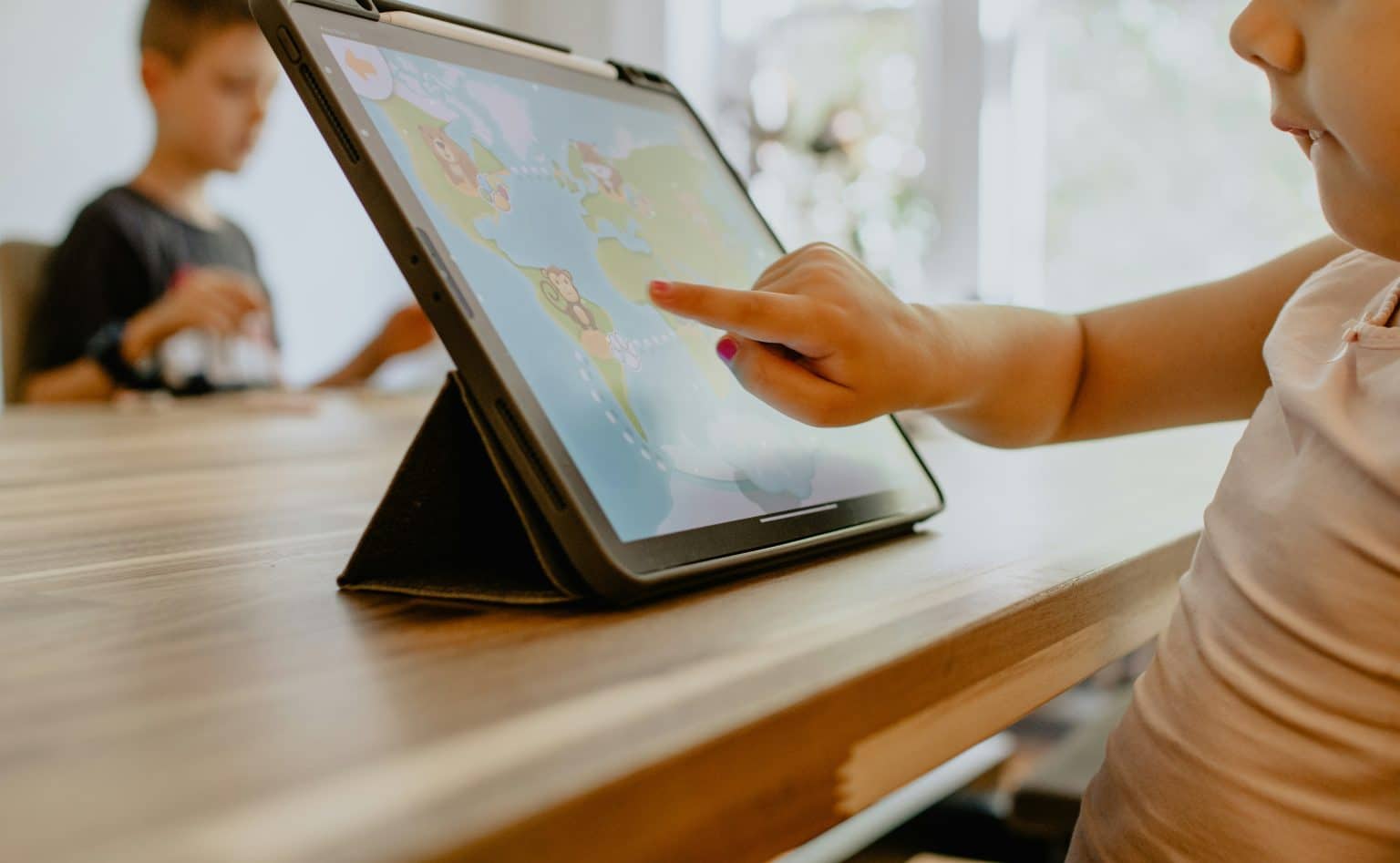 8 Benefits of Using Tablets in Primary Education | IP Partners